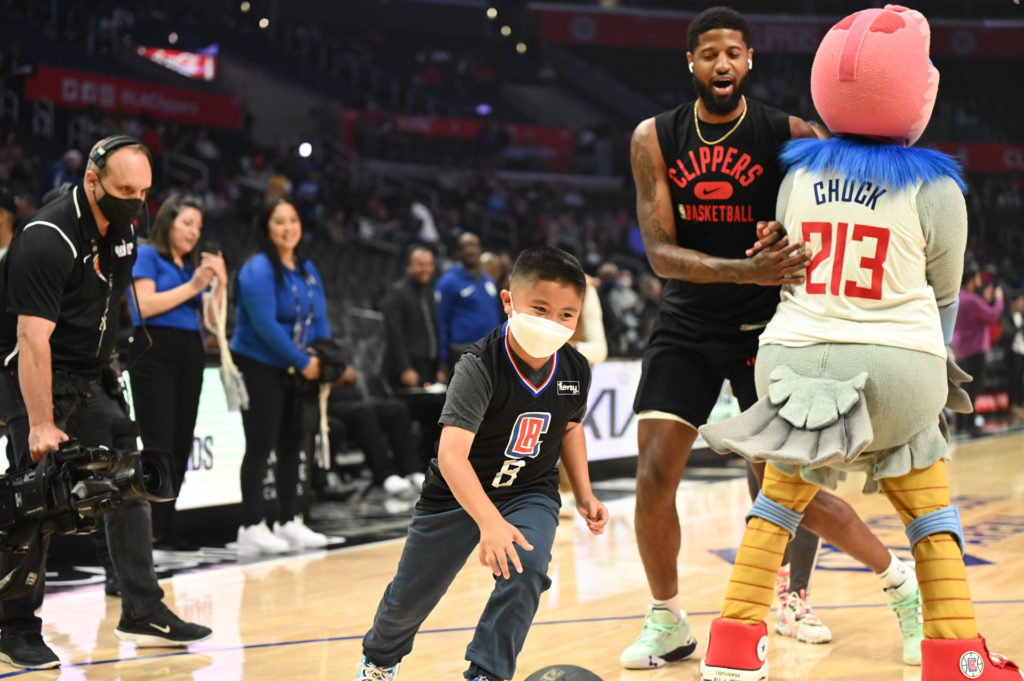 Jr. Clippers Basketball - Play Starts Here